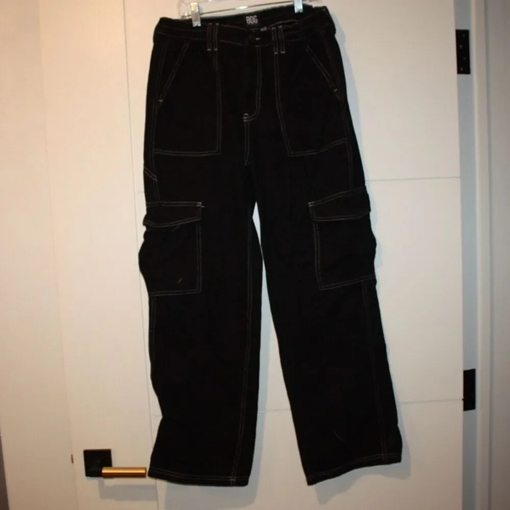 BDG | Pants & Jumpsuits | Bdg Black Cargo Pants Relaxed Fit Utility ...